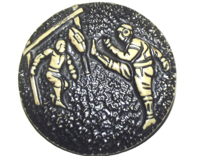 Hard to Find Vintage Colt Button 2 Piece Rouge Cameo Button Red and ...