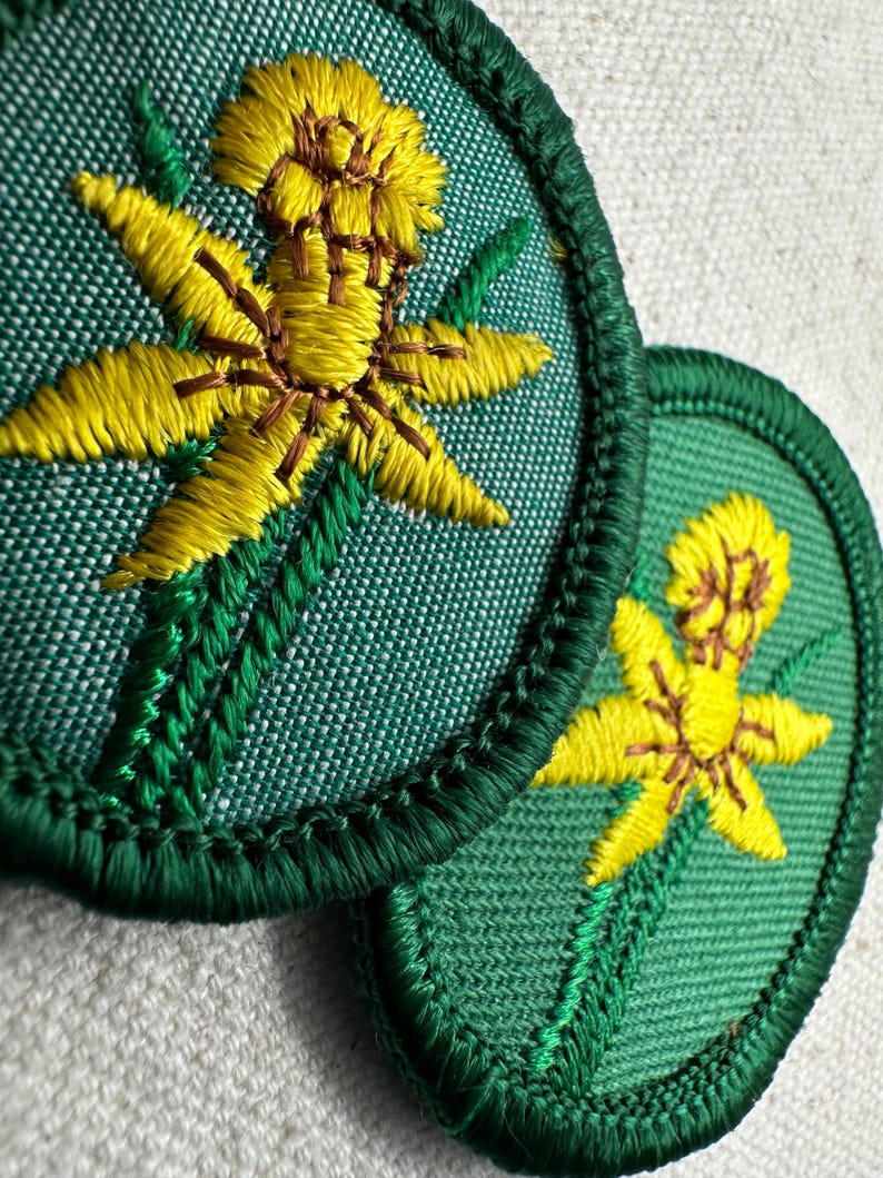 Vintage Troop Crest: Girl Scout Uniform Patch - Daffodil - Sold ...
