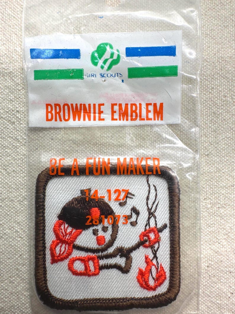 Vintage 1982-1984 Girl Scout Brownie Patches: Friend Maker, Puppeteer ...