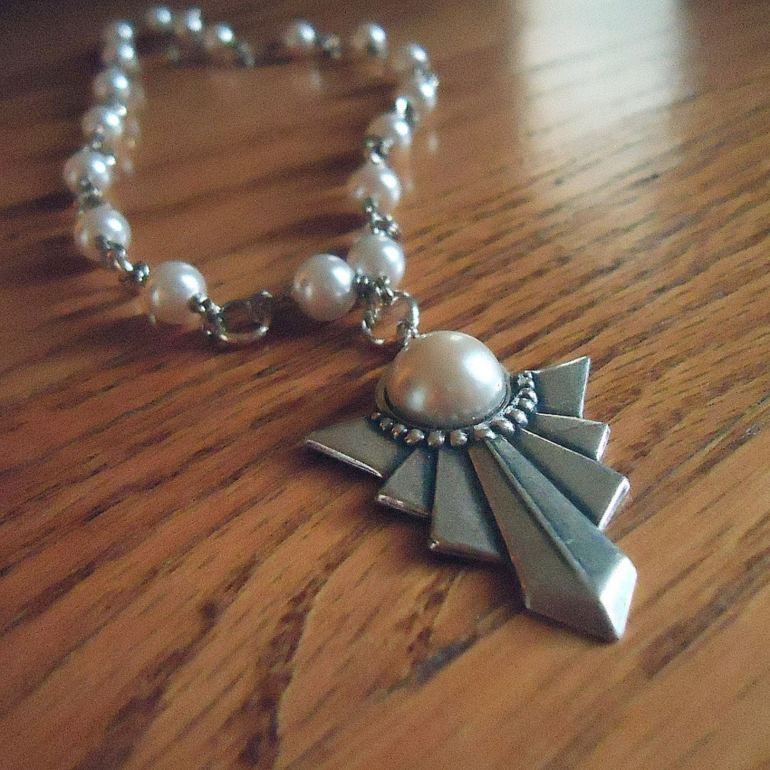 Pearl Necklace - Chevron Pendant Jewellery - Wedding Jewelry - Classic ...