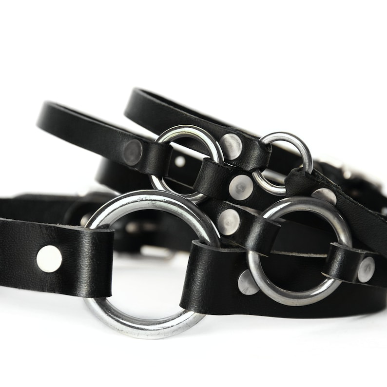 Micro O-ring Choker -- Black Leather Choker - Etsy