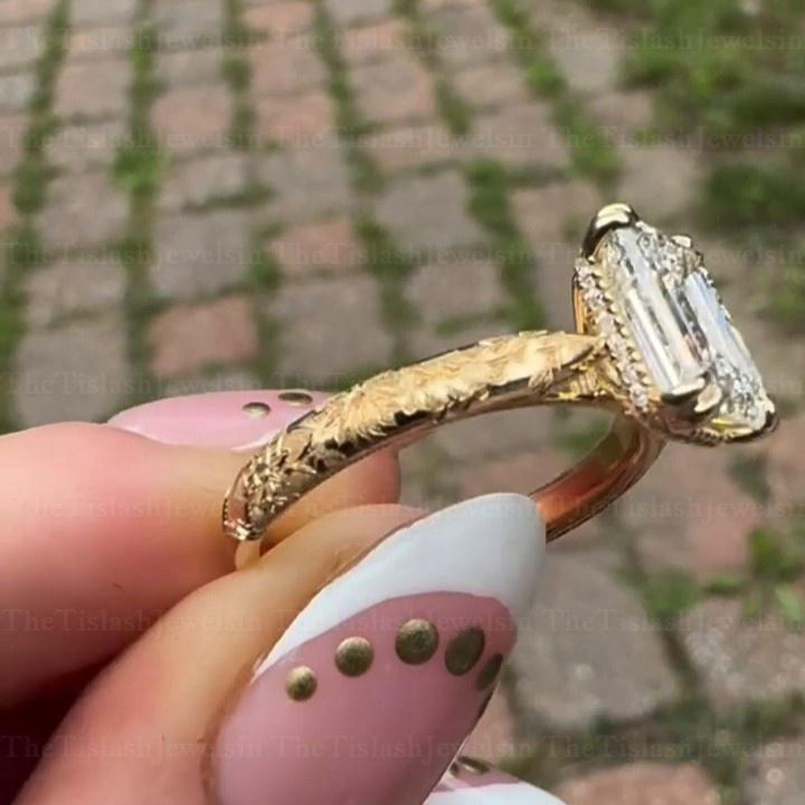 Anillo de compromiso vintage con moissanita de corte esmeralda y ...