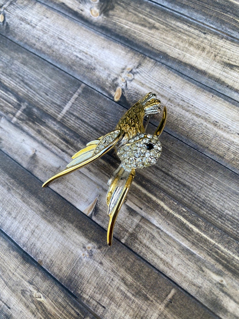 Gorgeous Vintage Butler Style Hummingbird Brooch Gold and White With ...