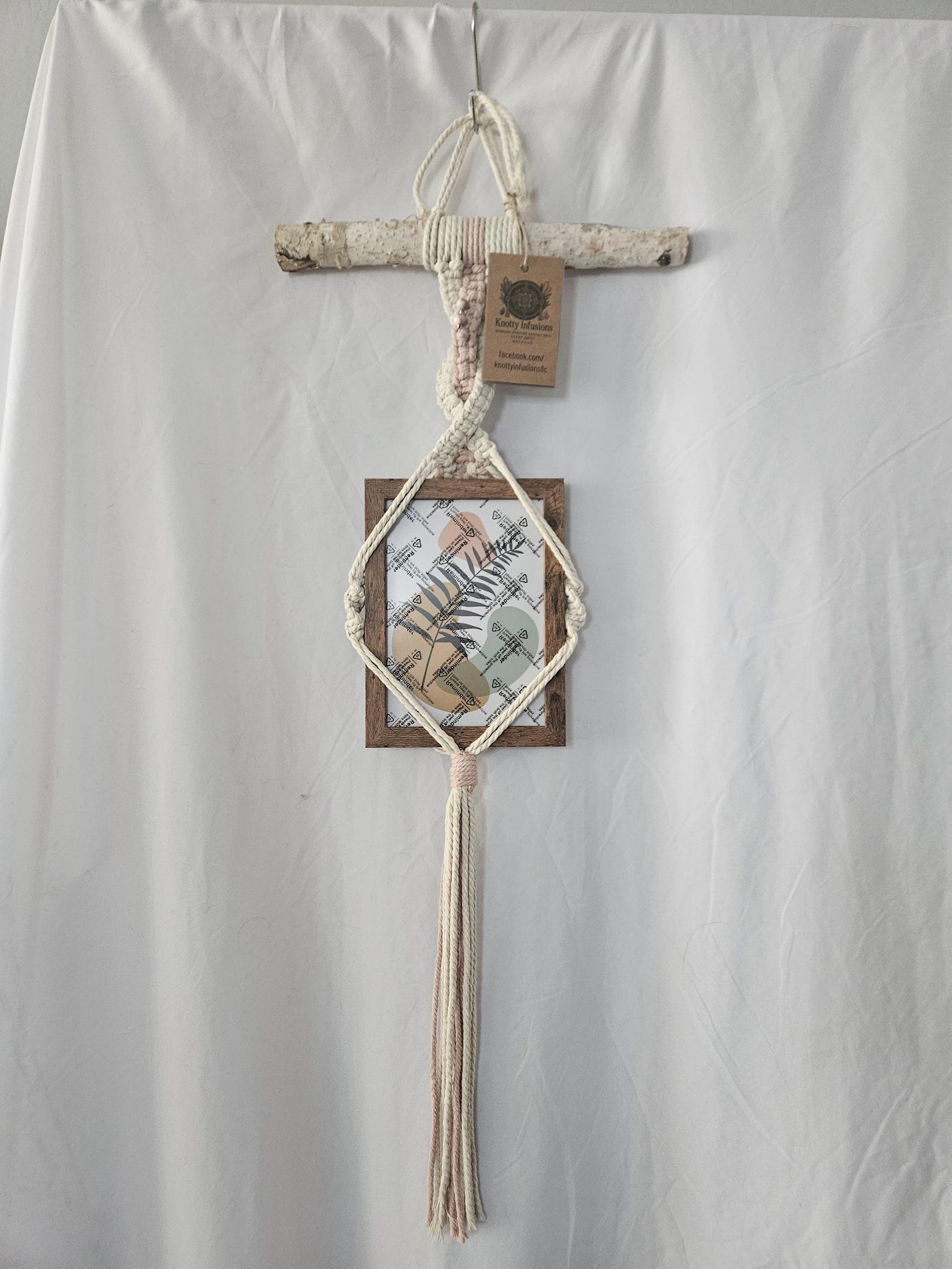 Macramé Picture Hanger | Boho Wall Decor for 5x7 Photos | Crystal ...