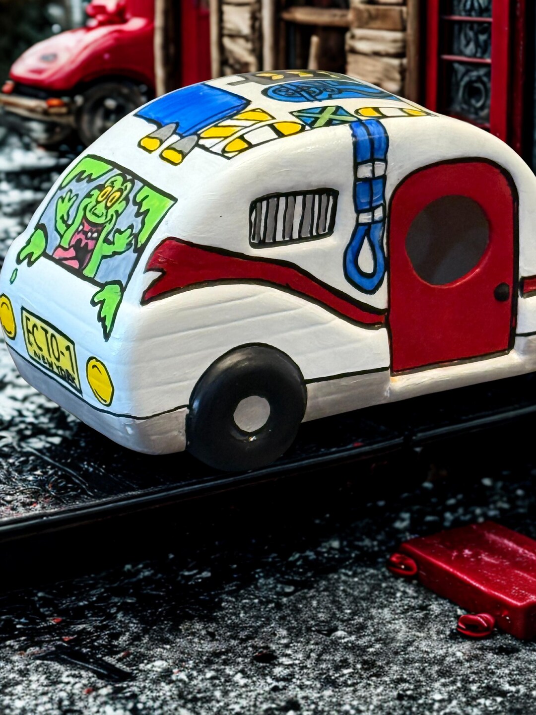 Ghostbusters Ceramic Birdhouse Camper – 7” Hand-painted With Ecto-1 ...