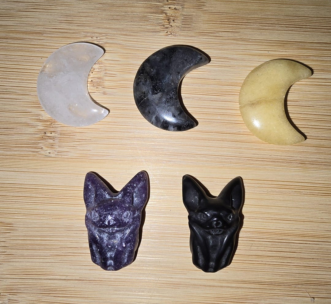 Mini Moon & Bat Crystal Carvings - Etsy