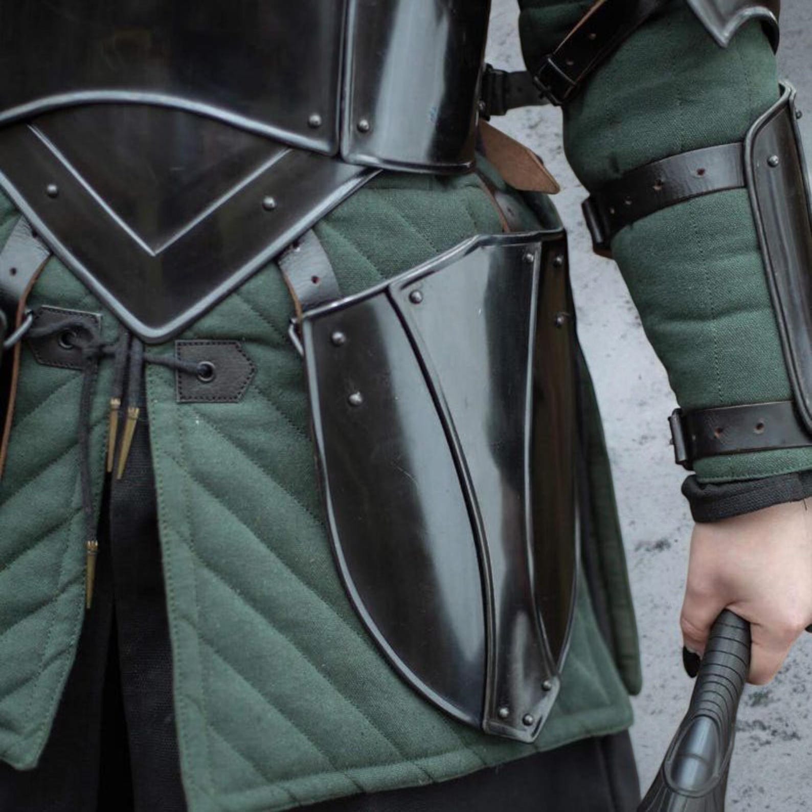 Queen of the Elves Blackened Steel Armor Medieval Lady Elf Warrior ...