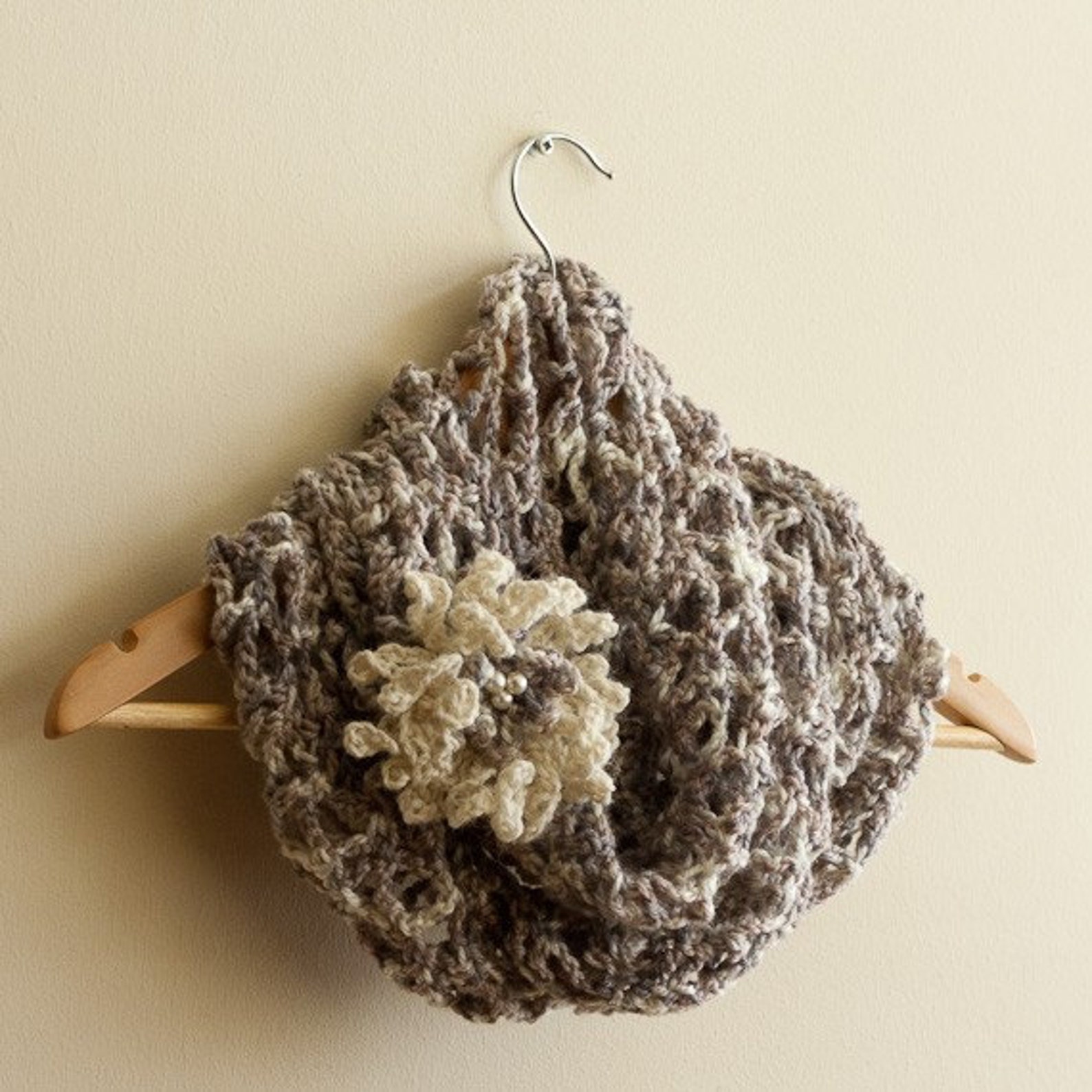 CROCHET PATTERN Instant Download - Rosy Twist Cowl - Pastel Lilac ...