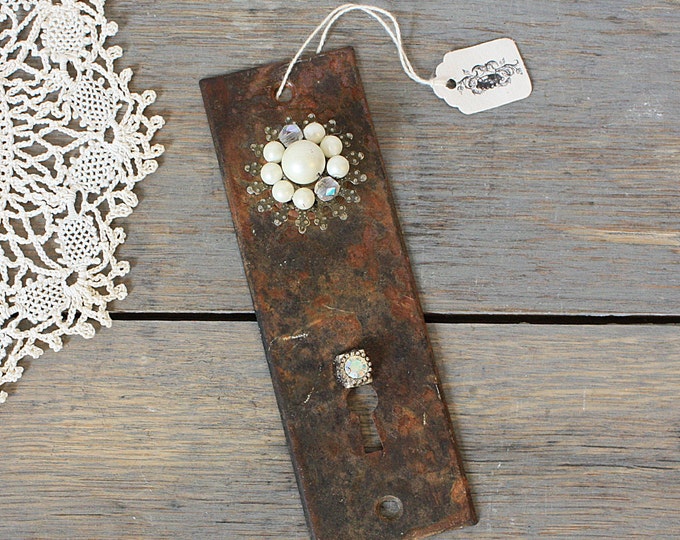 Repurposed Vintage Door Plate - Rustic Elegance - Etsy