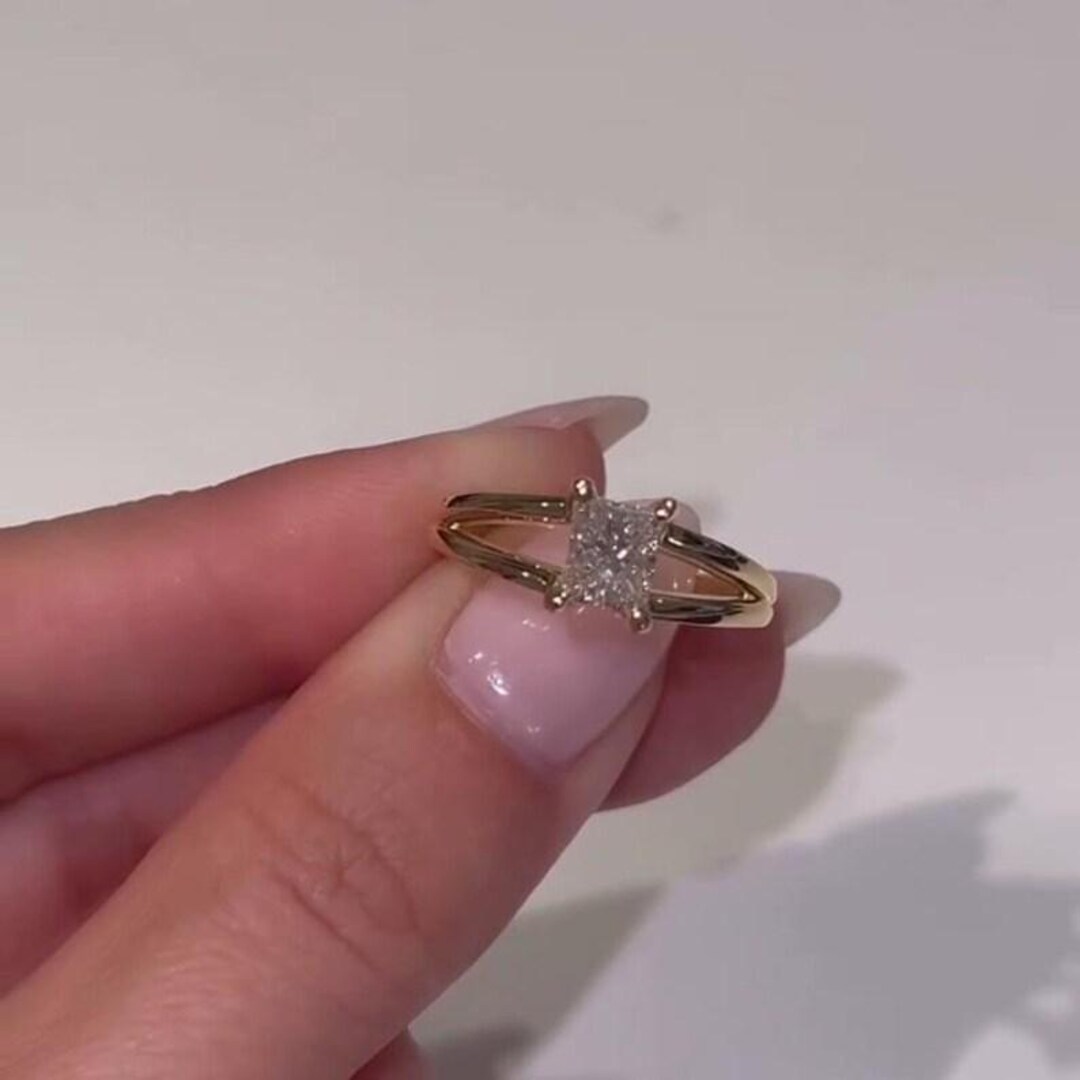 10k/14k/18k Yellow Gold Split Shank Engagement Ring, 1.80ct Radiant Cut ...