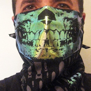 Zombie Apocalypse Holographic Skull Face Silver Bomb Print Black ...