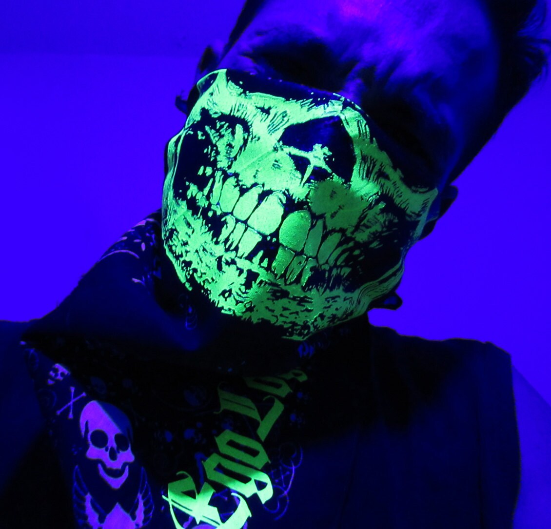 NIGHTRAVER Neon safety yellow Black Light UV Reactive Skull on | Etsy
