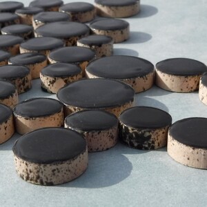 Black Circles Mosaic Tiles - 50g Ceramic in Mix of 3 Sizes 1/2" and 3/4 ...