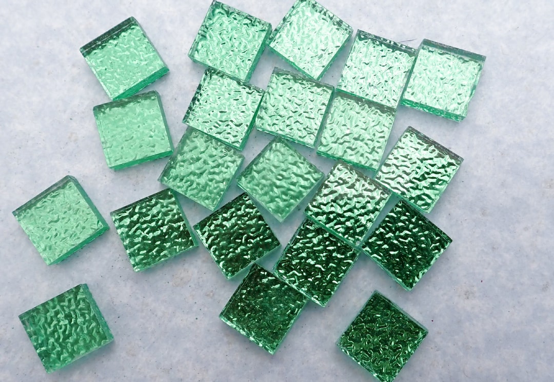 Green Textured Mirror Square Tiles - 50g - Approx 25 Glass Mosaic Tiles ...