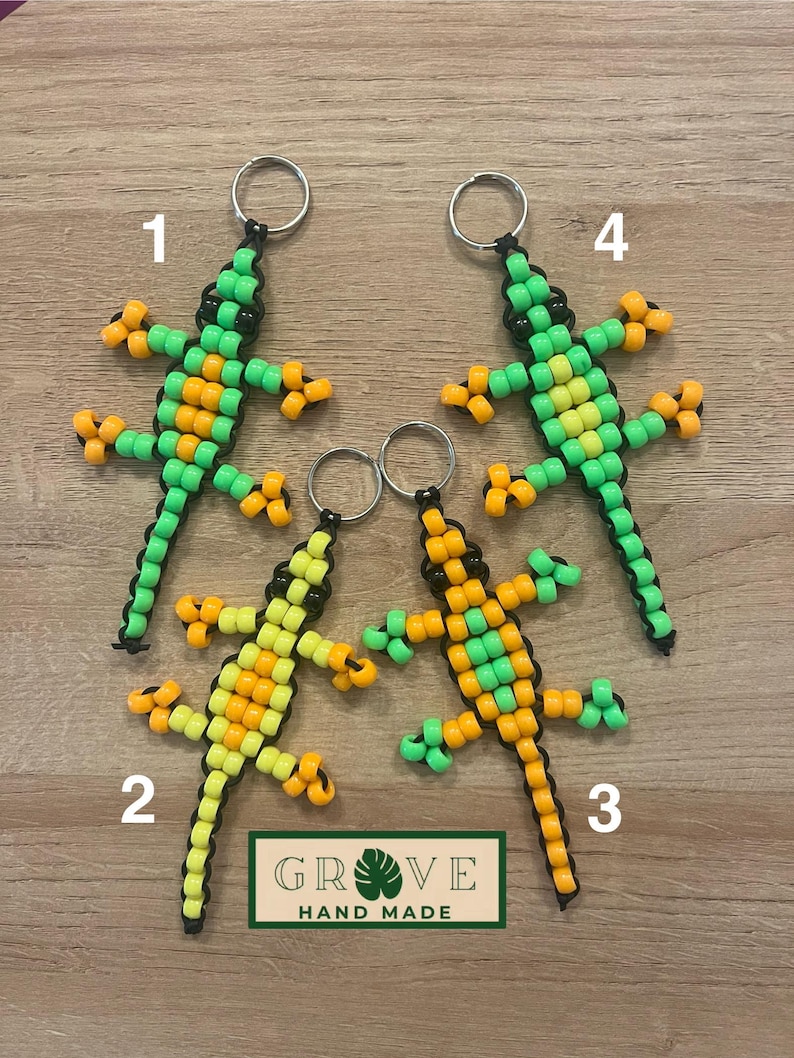 Pony Bead Lizard Keychain: 90s Retro Beaded Gecko Backpack Bag Charm - Etsy