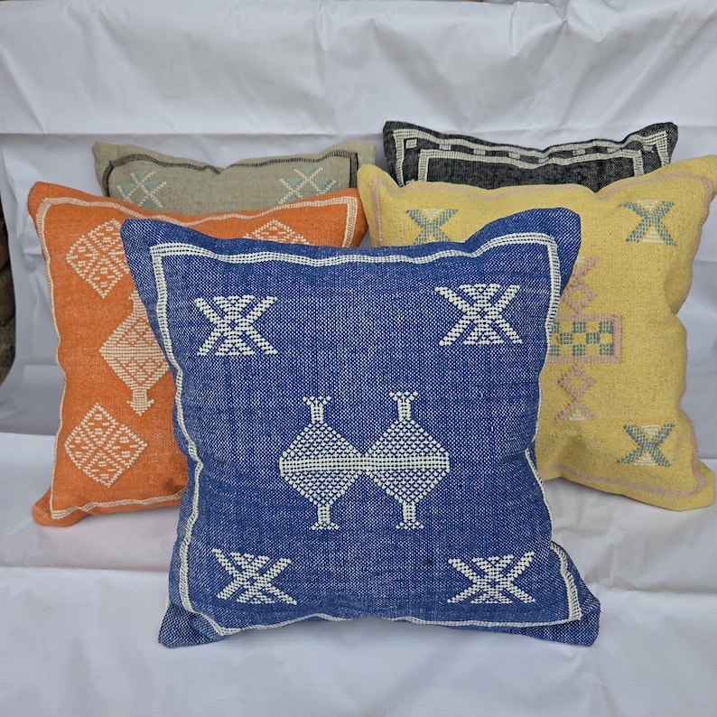 Sabra Pillow Cover 18x18, Handwoven Moroccan Cushion, Cactus Silk Style ...
