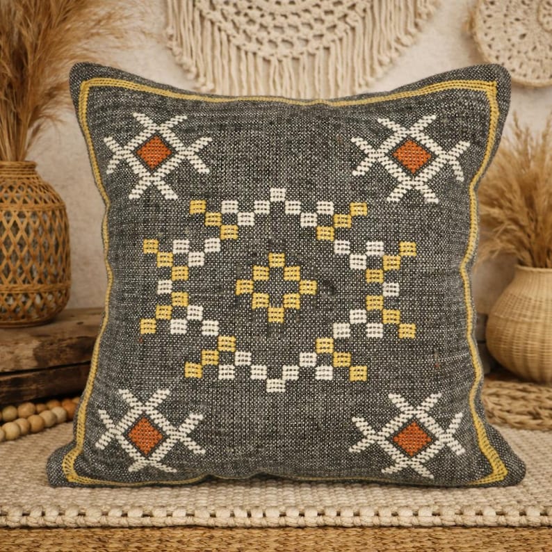 Sabra Pillow Cover 18x18, Handwoven Moroccan Cushion, Cactus Silk Style ...