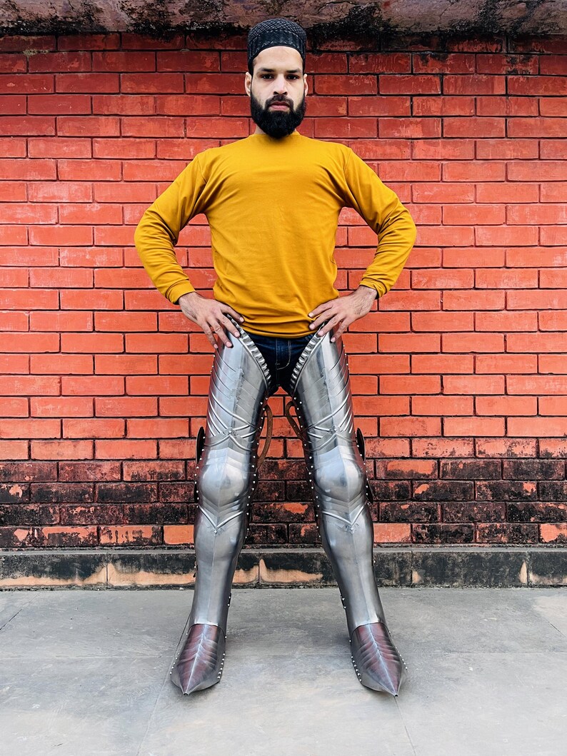 Silver Steel Leg Armor Set – Medieval Knight Greaves & Sabatons ...