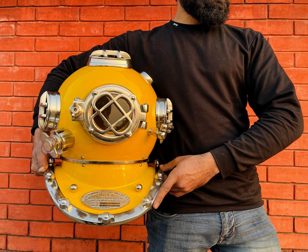 Yellow Diving Helmet U.S Navy Mark V Deep Sea Scuba Diver Helmet ...