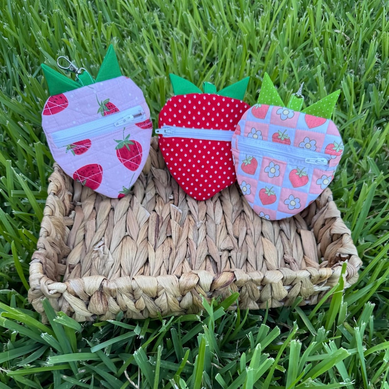 Strawberry Coin Pouch: Mini Zipper Bag With Clip - Choose Your Print - Etsy