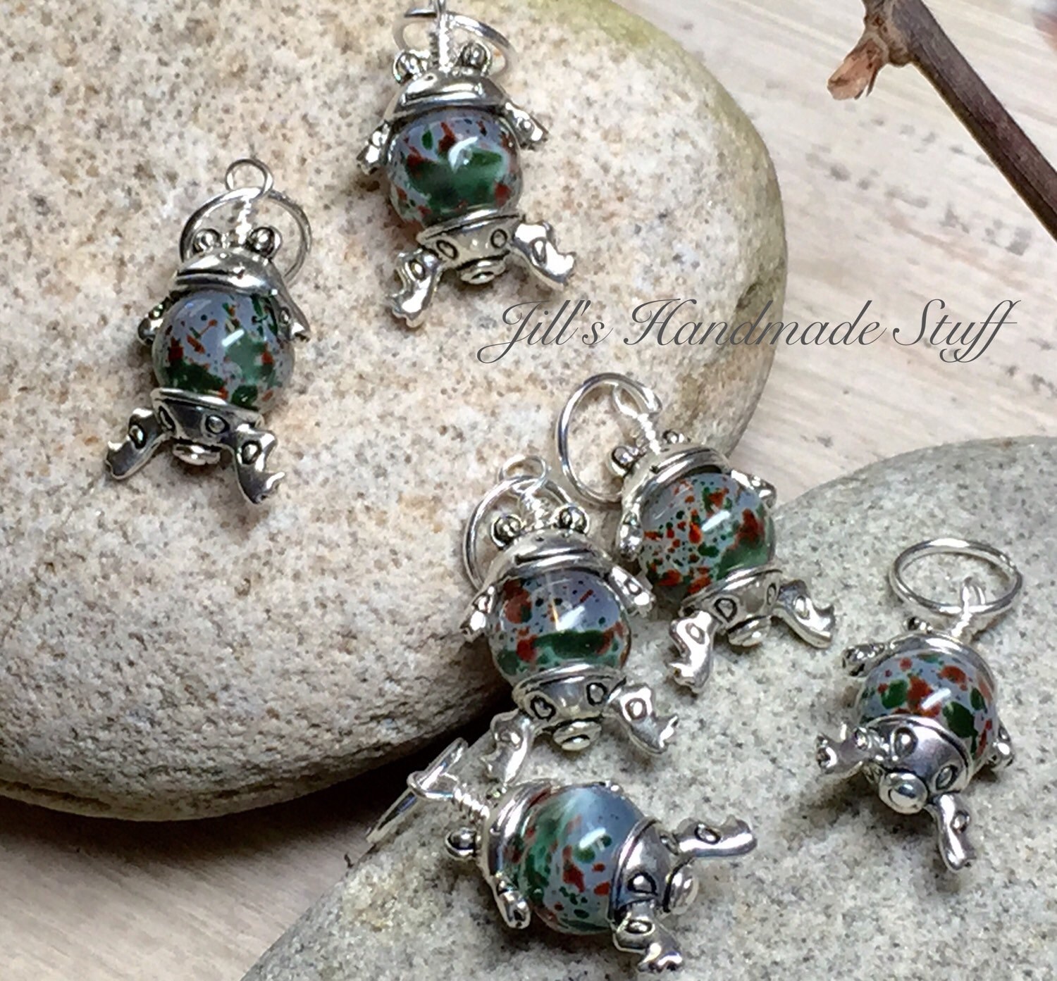 Frog Stitch Markers for Knitting, Snag Free Beaded Knitting Markers ...