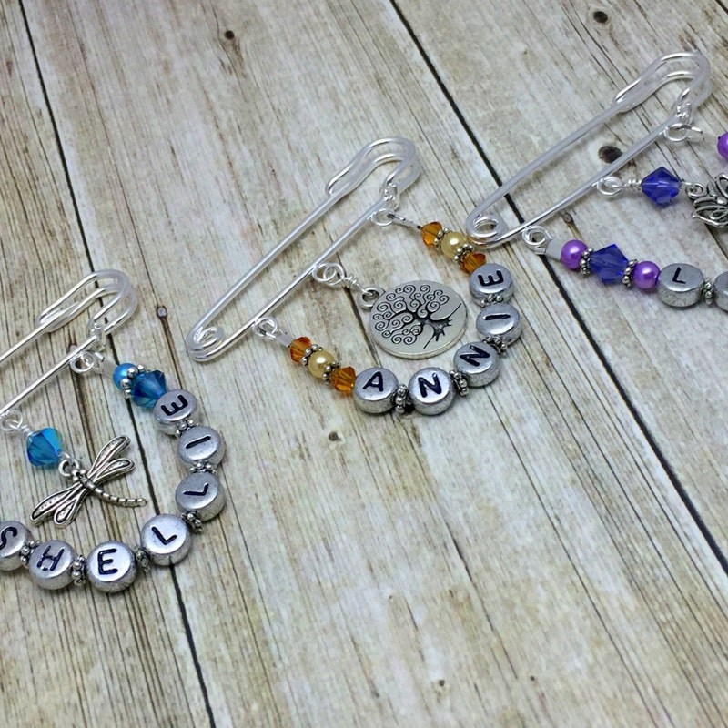 Personalized Name Brooch - Etsy