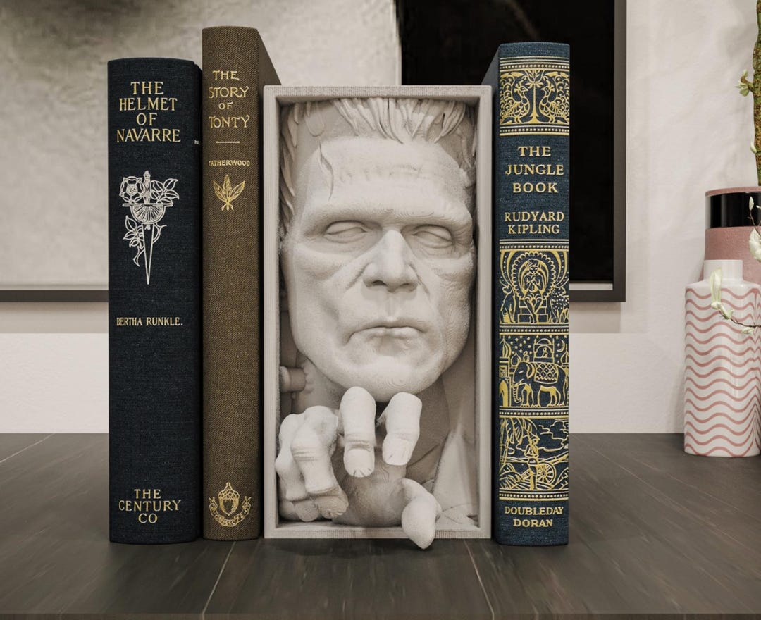 The Monster Book Nook, 3D Printed Horror Bookshelf Insert, Gothic ...