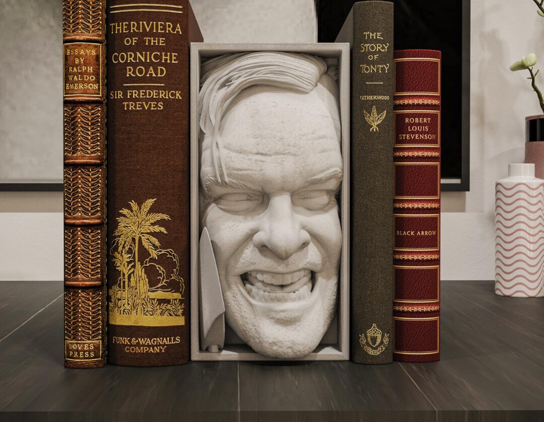 The Frozen Writer Book Nook, 3D Printed Horror Bookshelf Insert - Etsy UK