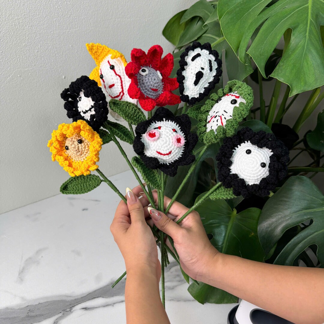 Spooky Horror Crochet Flower Bouquet – Handmade Amigurumi Gift - Etsy