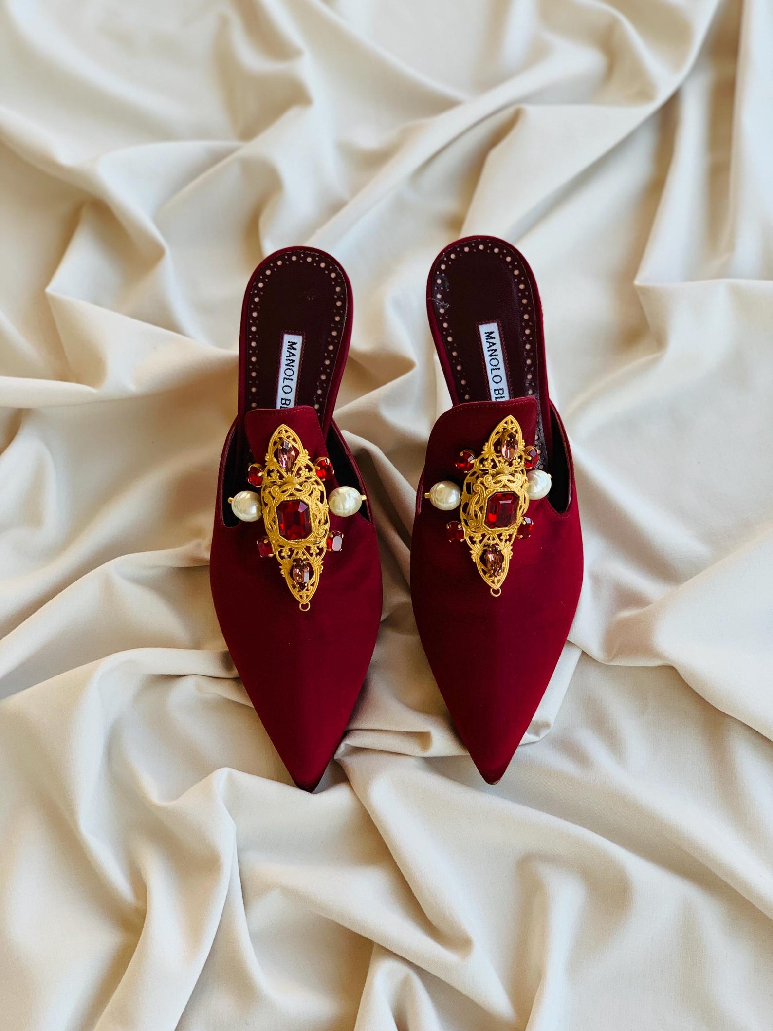 Manolo Blahnik Burgundy Satin Heels - Baroque Gem Brooch Mules - Rare ...