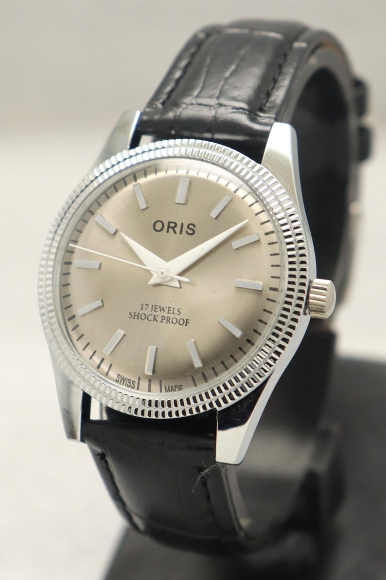 Vintage Oris Manual Winding Swiss Movement Men's Watch. | Oris Hand ...