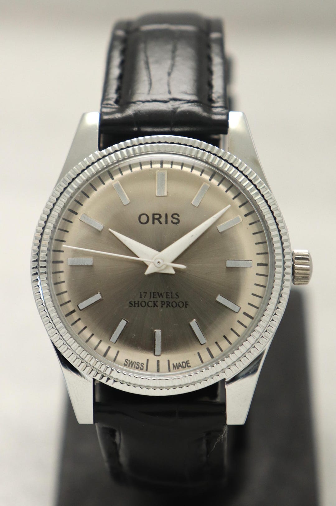 Vintage Oris Manual Winding Swiss Movement Men's Watch. | Oris Hand ...