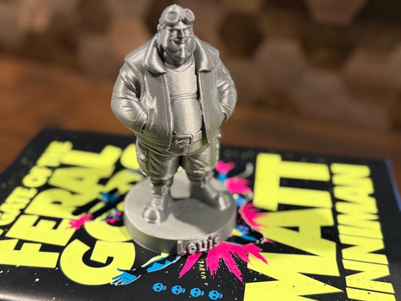 Louis Santiago – Silver 3D Printed Figurine | Dungeon Crawler Carl | - Etsy