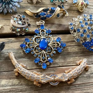 Shades of Blue Vintage Pink Rhinestone Salvage Harvest Lot Necklaces ...