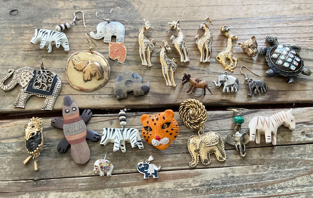 Vintage and Modern Jungle Critter Jewelry Lot Craft Lot Giraffe ...