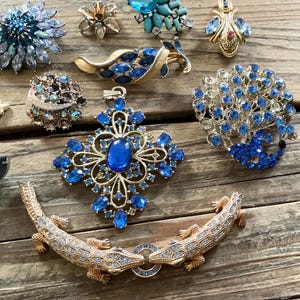 Shades of Blue Vintage Pink Rhinestone Salvage Harvest Lot Necklaces ...