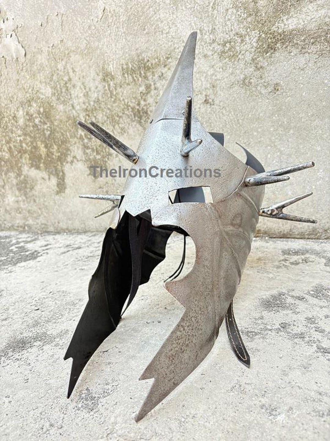 Hand Forged Witch King Helmet, Lord of the Rings, Costume Armour - Etsy