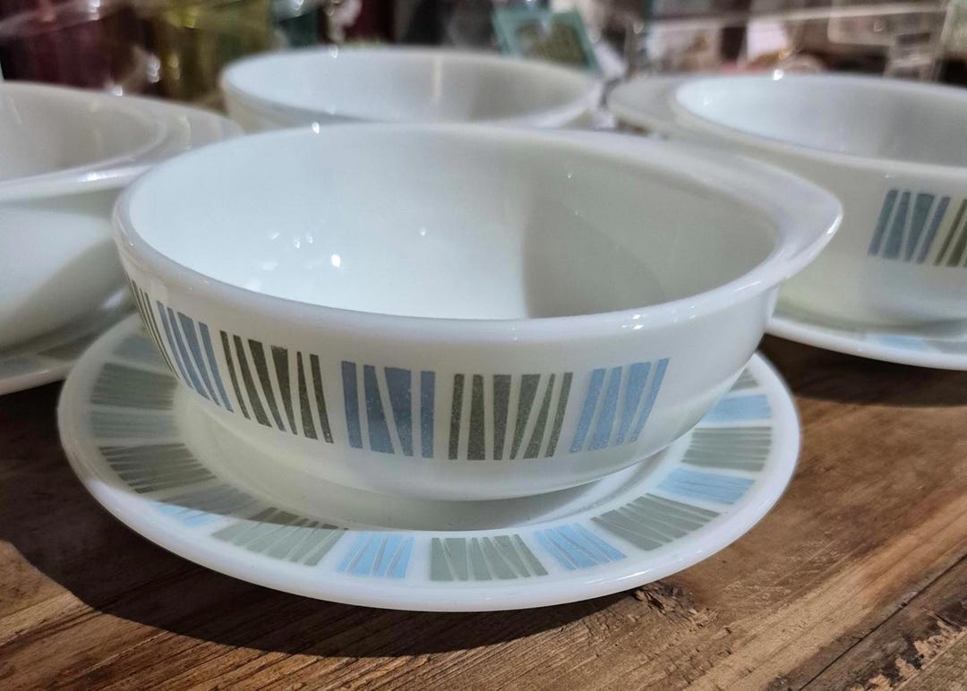 Set of JAJ Pyrex Bowls With Plates. Grey and Blue Pattern on Milk Glass ...