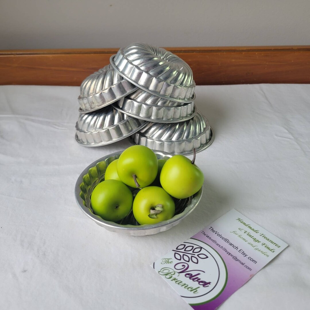 Cute Vintage Mini Aluminum Dessert Jello Molds Set of 6 Tin Miniature ...