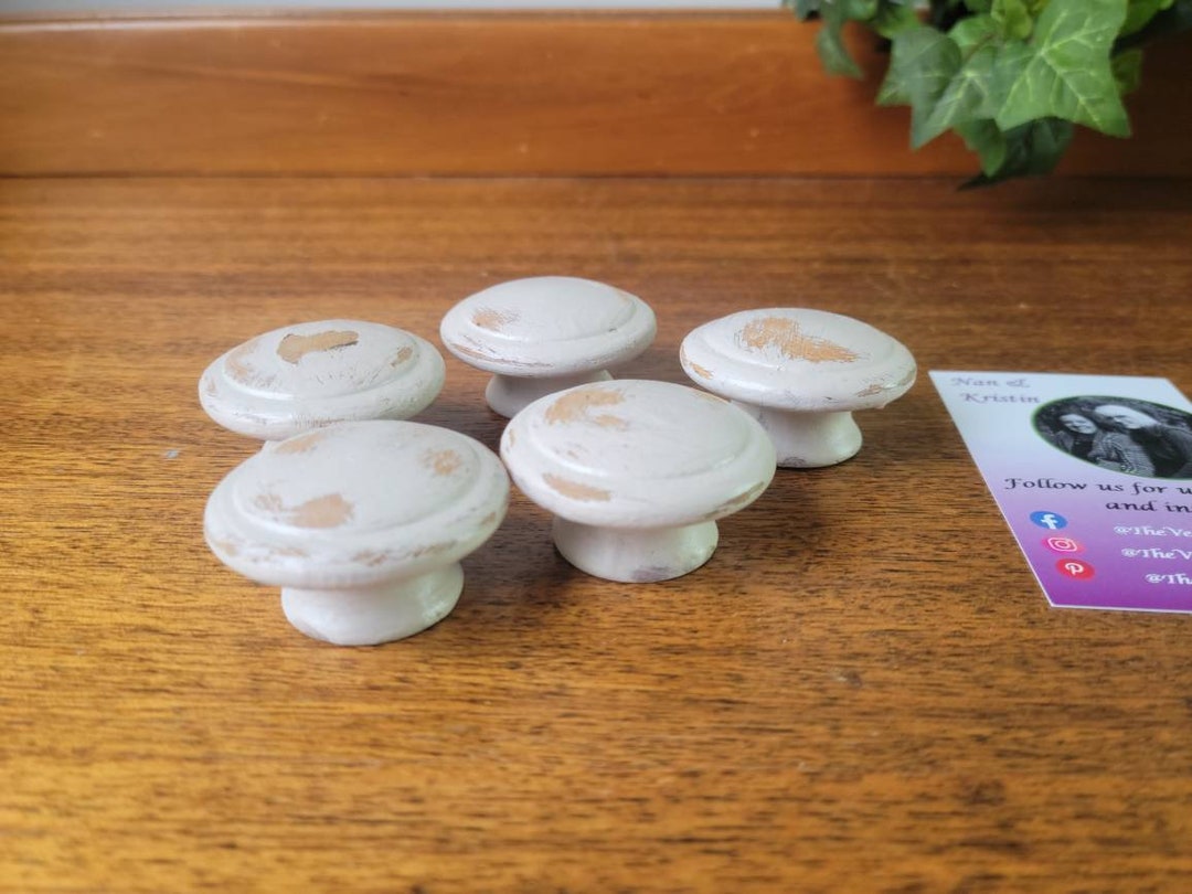 Chippy White Vintage Knobs Set of 5 Wooden Pulls Shabby Chic Cabinet Desk Hardware Cottage Chic ...