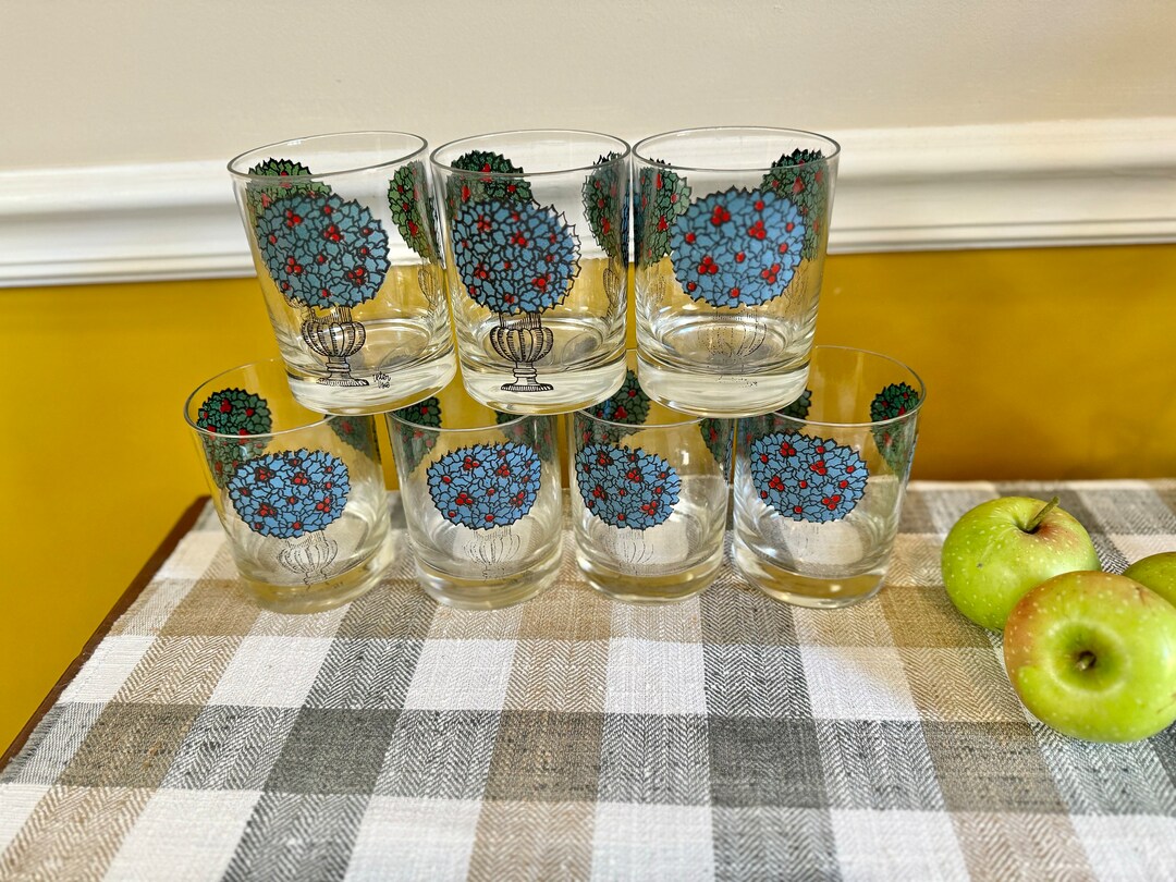 Retro Drinking Glasses Set of 7. Vintage Green Topiary Pattern Mid ...
