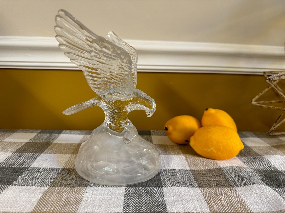 Vintage Crystal Eagle Sculpture. Clear Glass Eagle Statue Figurine Art ...