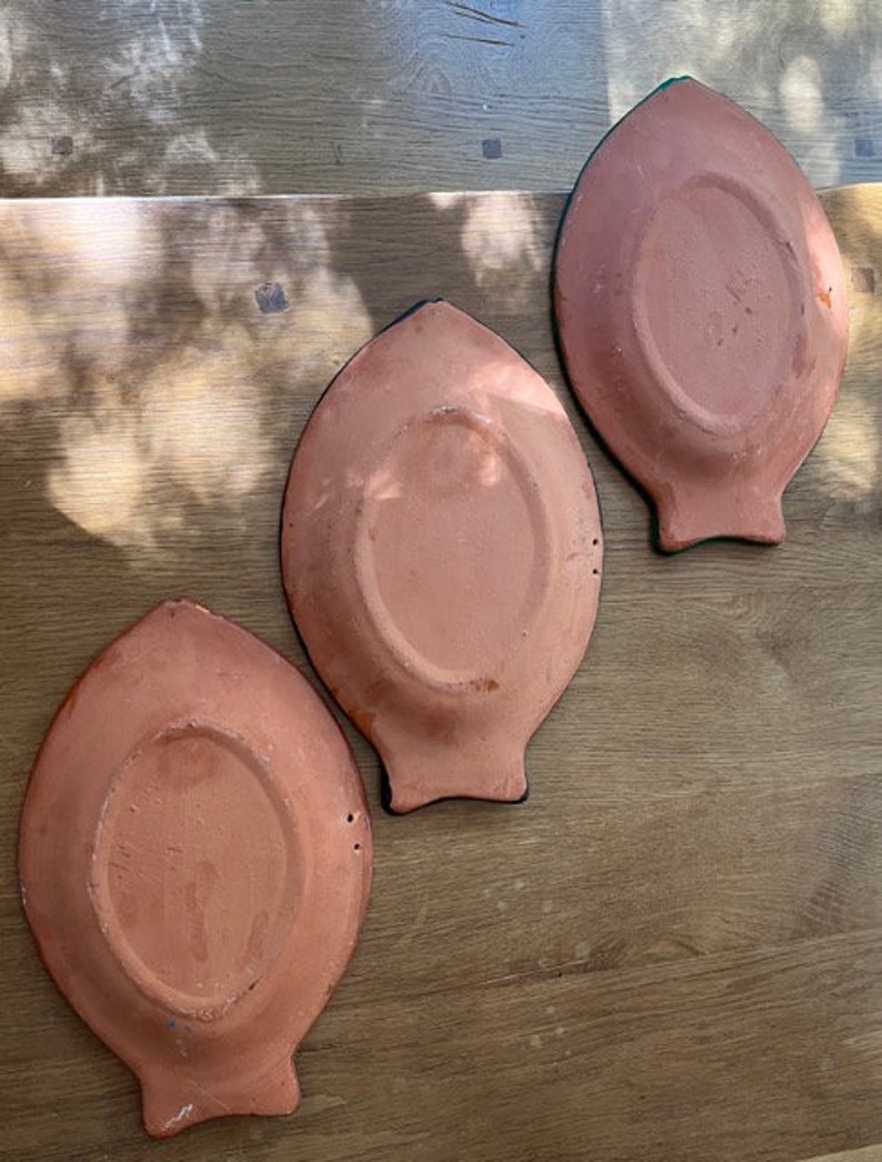 Hand Painted Terra Cotta Fish Plates - Etsy
