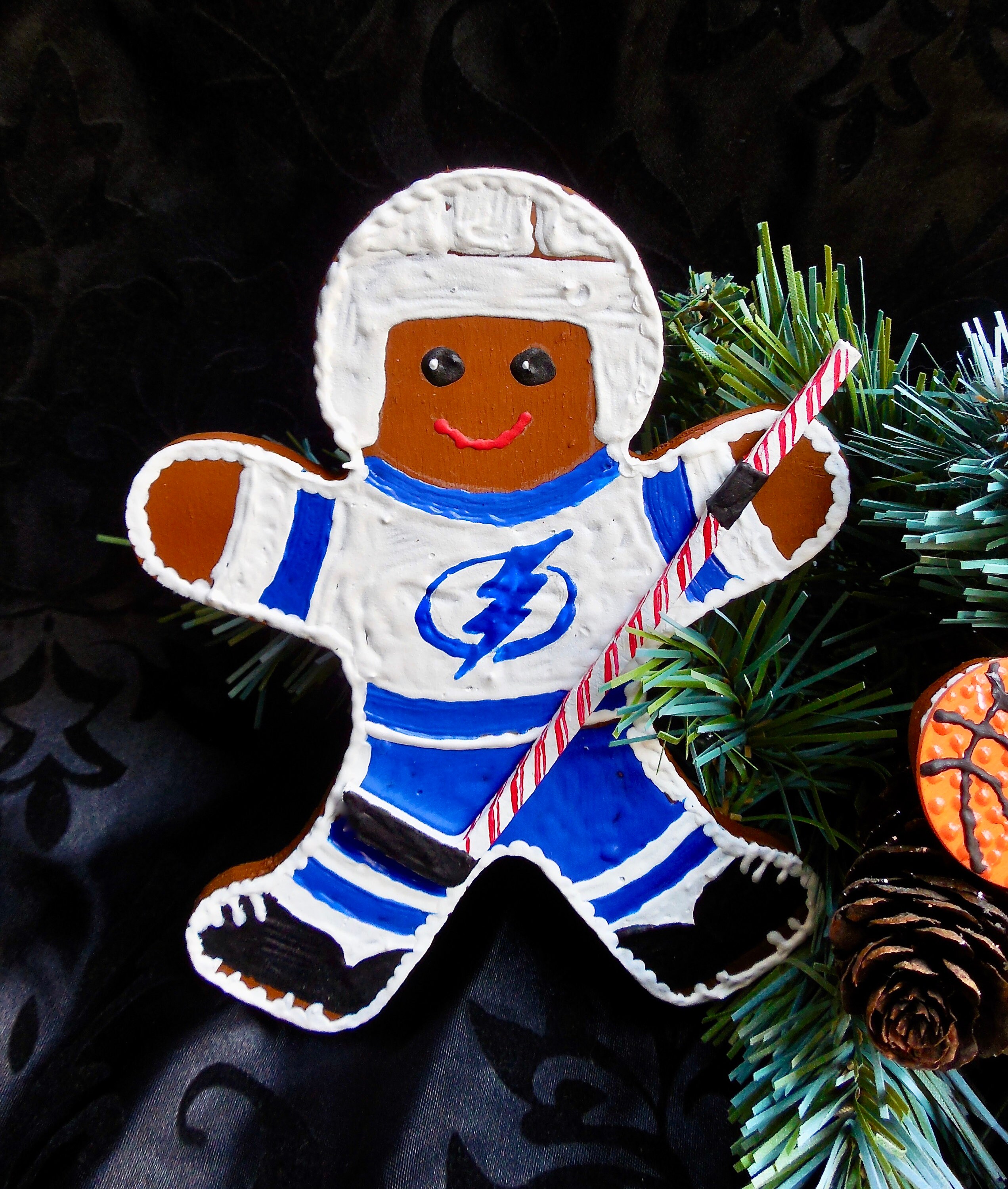 Customized Sportsteam Faux Gingerbread Men--choose Your Team!!! - Etsy