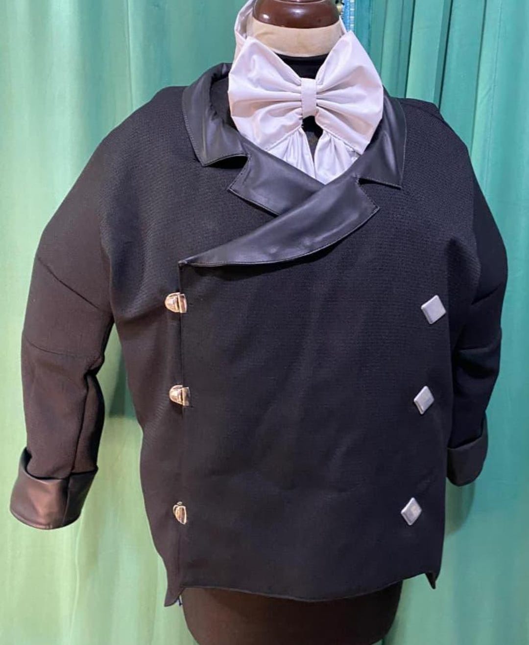 Hildibrand Inspired Cosplay Costume – Complete Set (coat, Cravat ...
