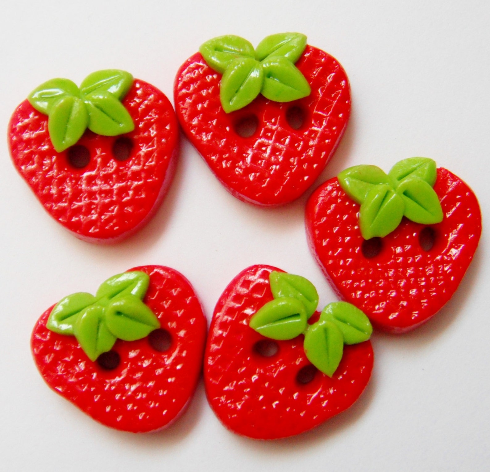 Button Simple Strawberries Handmade Polymer Clay Buttons ( 5 ) - Etsy