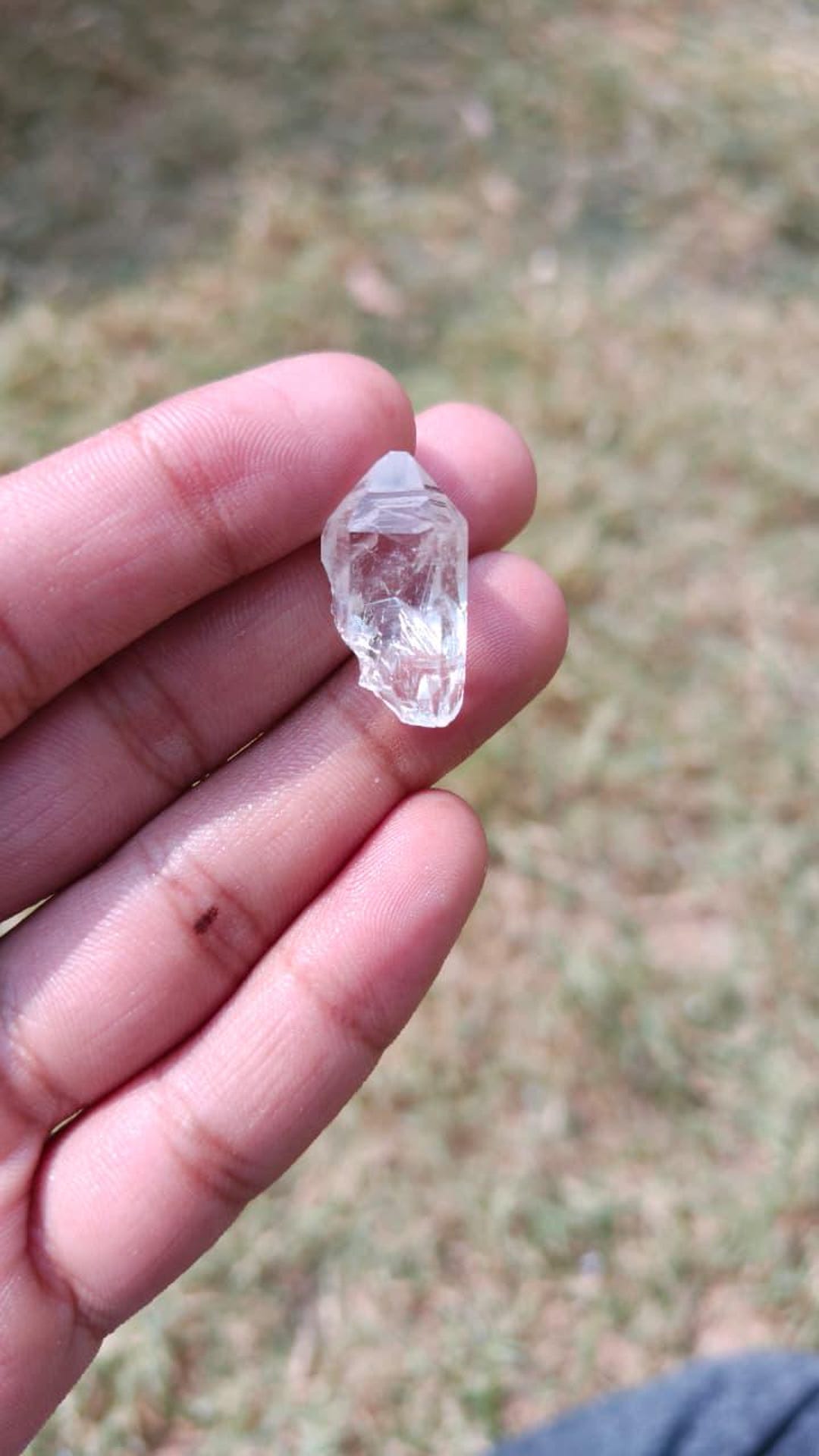 Raw Clear Quartz Crystal Point - Natural Pencil Shape (17.10 Cts) - Etsy