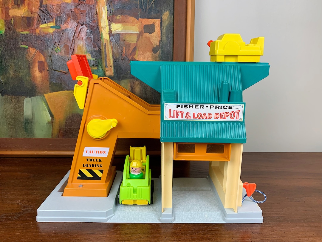 1970s Fisher Price Lift and Load Depot Garage and Construction Play Set ...
