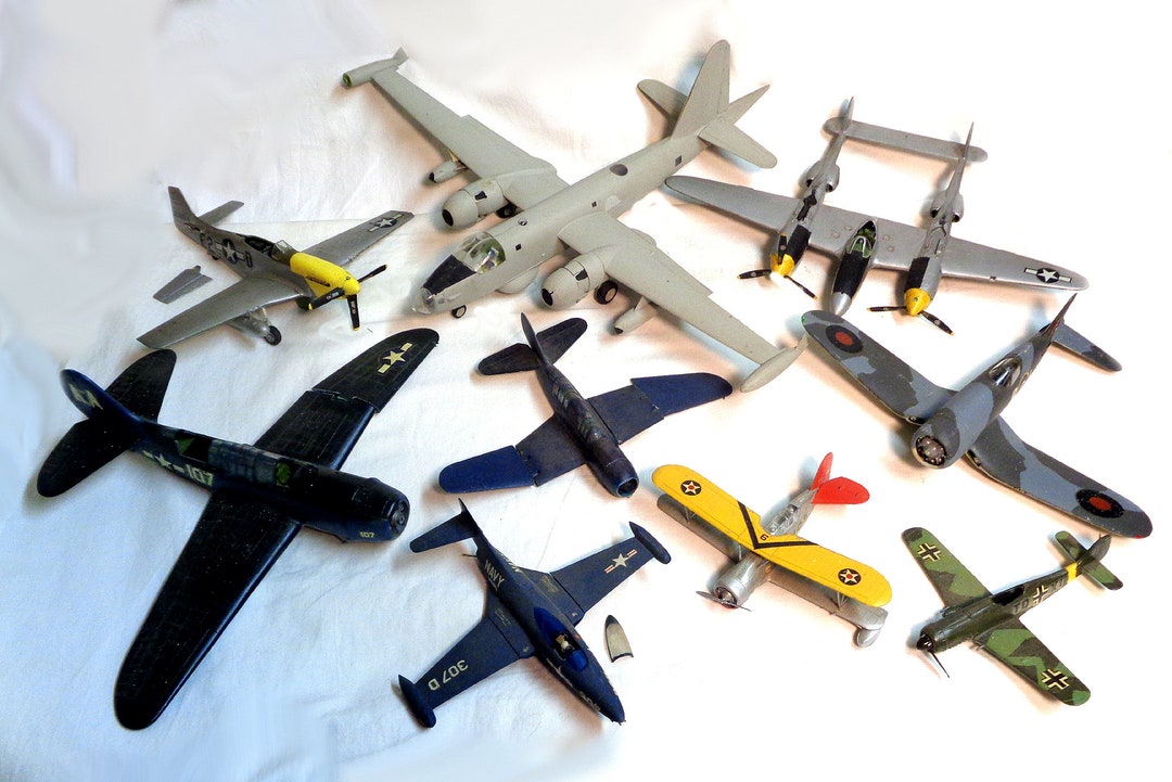 Built Vintage Plastic Model Aircraft-airplanes Lot for PARTS or ...