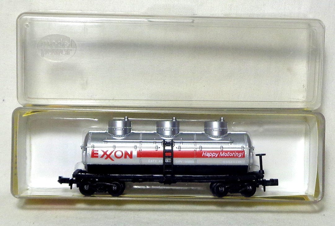 N Scale Model Power 3 Dome Tanker Freight Car "exxon" - Like New in ...